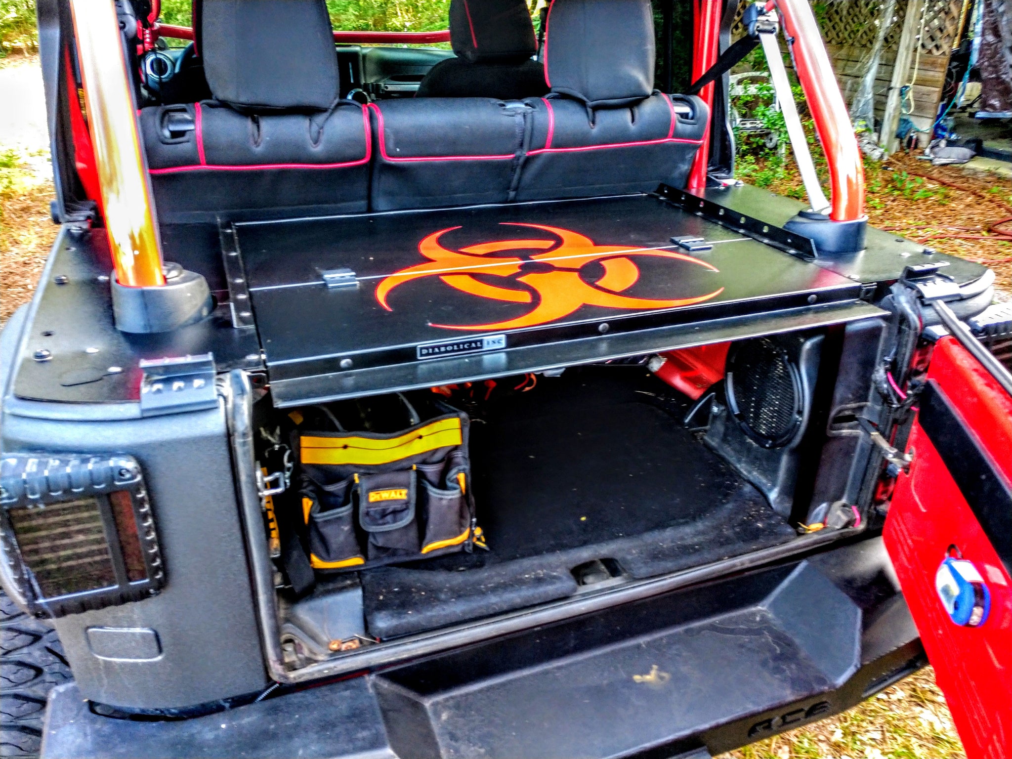 4 Door Jeep Wrangler JKU Cargo Security Enclosure System – Diabolical Inc