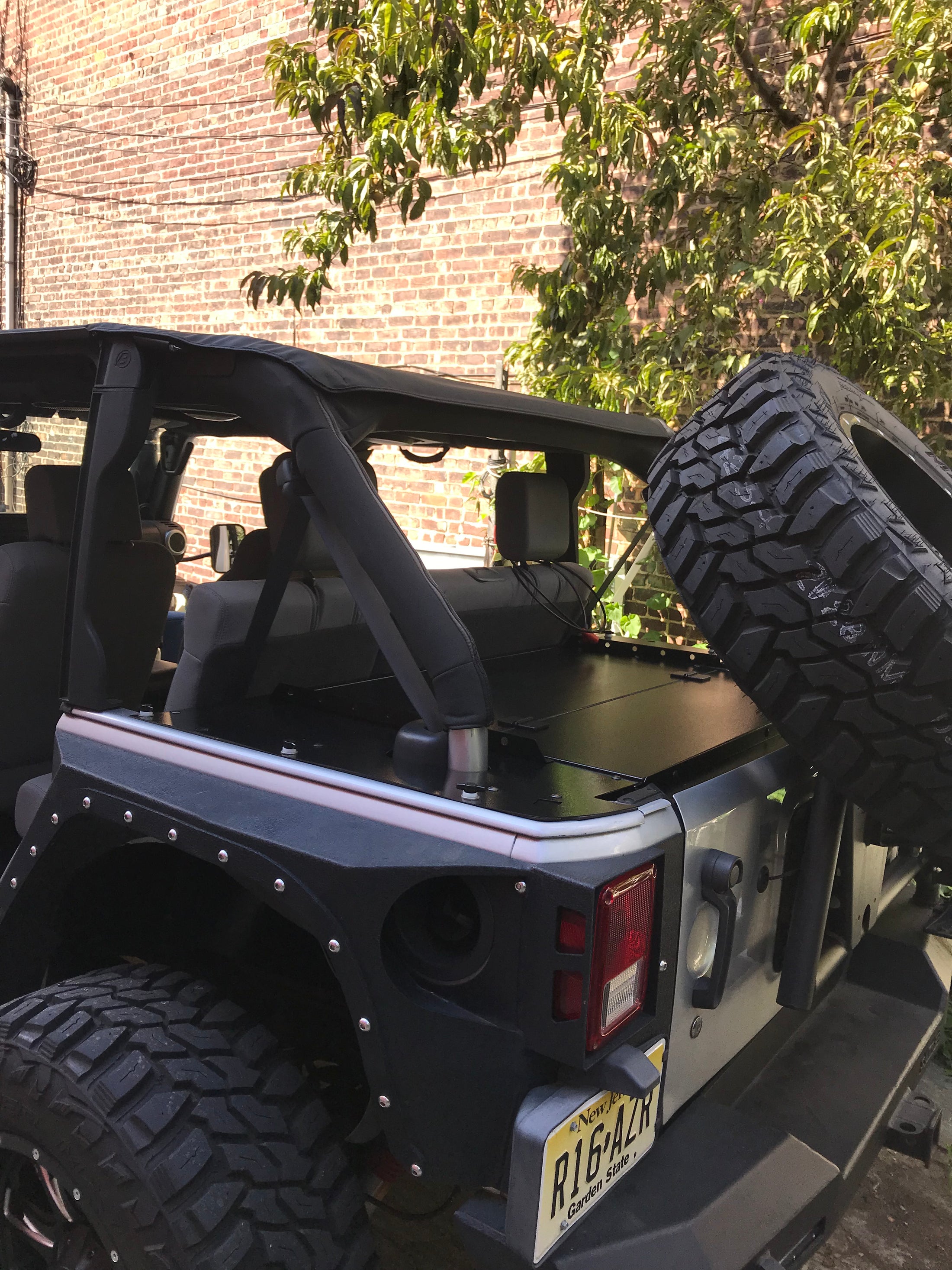 4 Door Jeep Wrangler JKU Cargo Security Enclosure System – Diabolical Inc